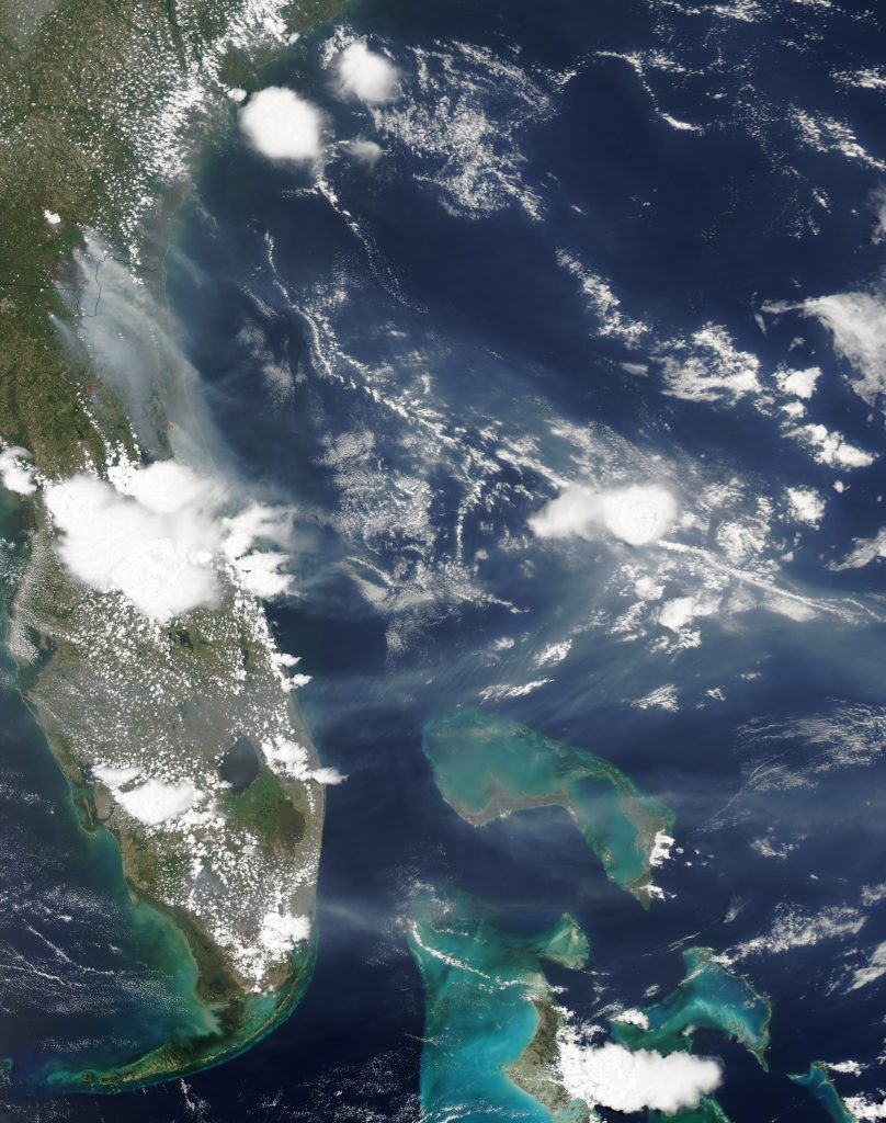 Smoke over the Northern Atlantic Ocean - Earth.com