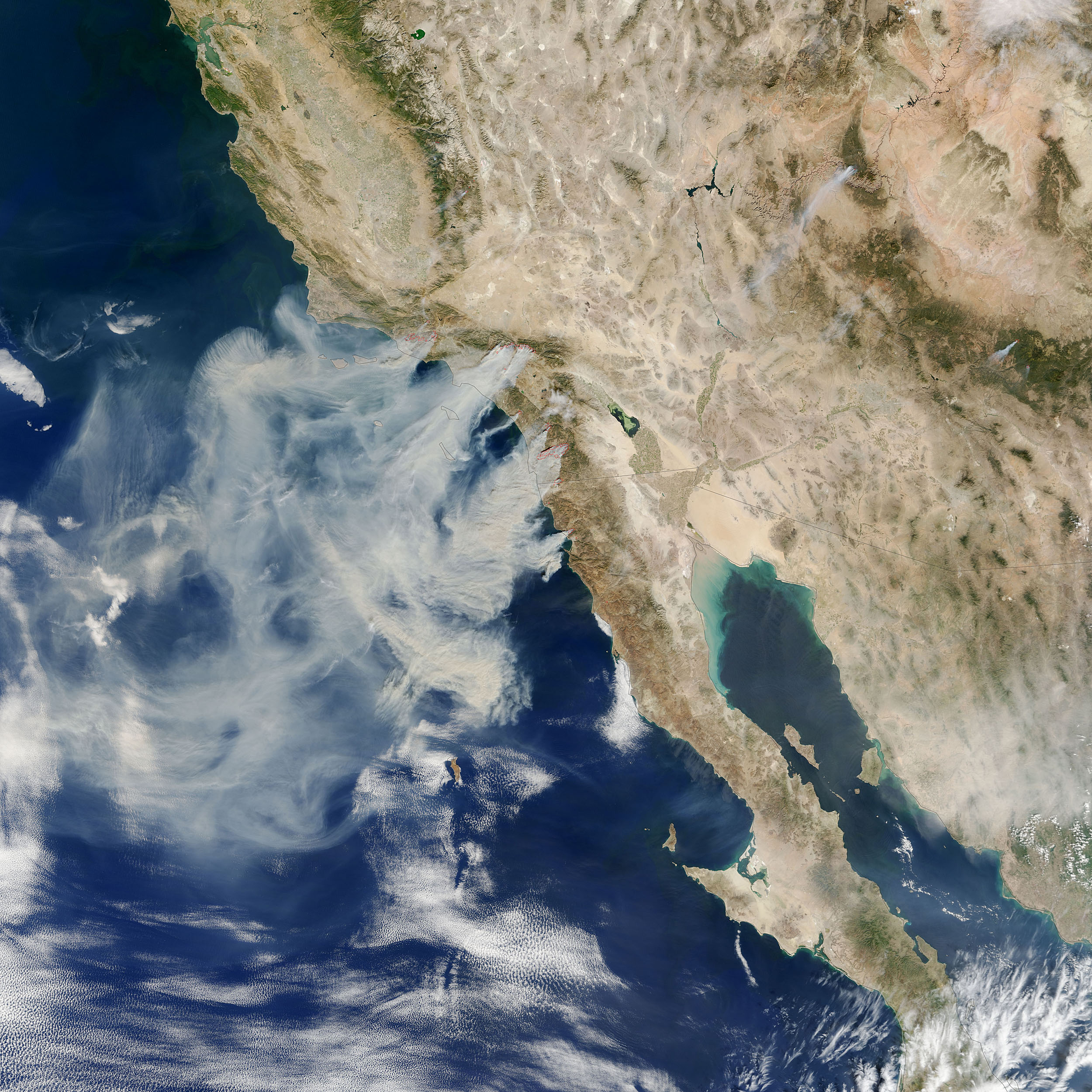 The Split Personality Of Santa Ana Fires - Earth.com