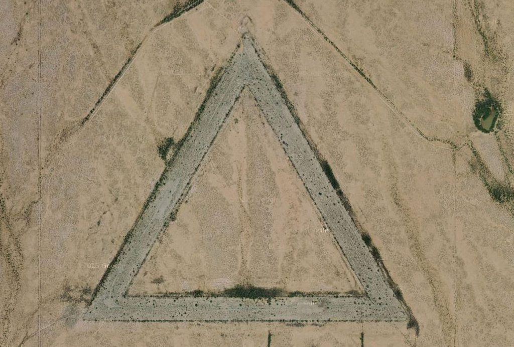 Giant triangle in Wittmann, Arizona • Earth.comGiant triangle in Wittmann