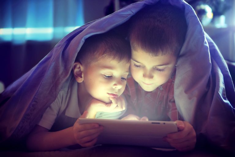 Limited screen time linked to improved cognitive ability in kids ...