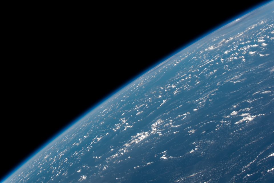 Earthrise: An astronaut’s perspective of Earth from space - Earth.com