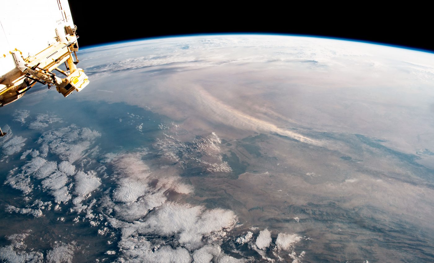 Dust plume stretches hundreds of miles across the Persian Gulf