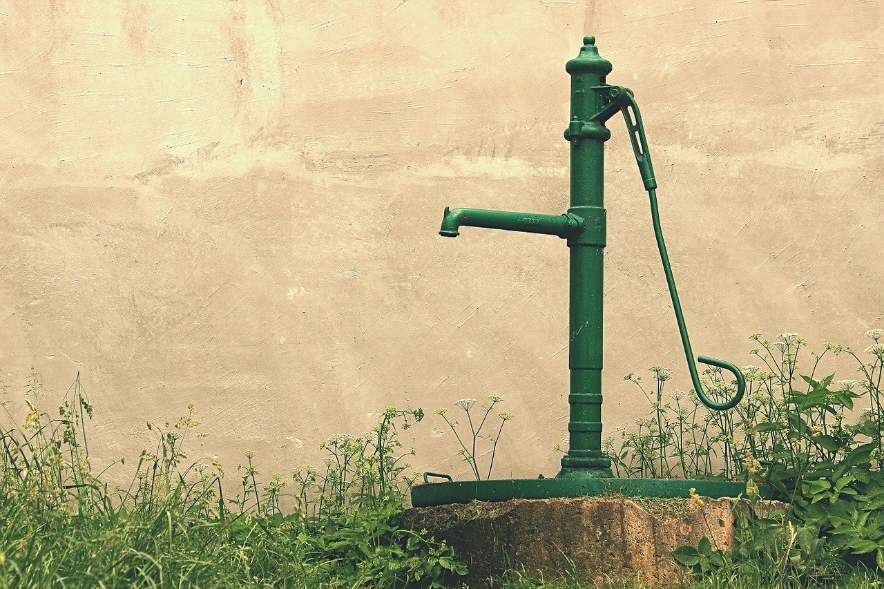 What Is a Water Well? - Earth.com - Earthpedia