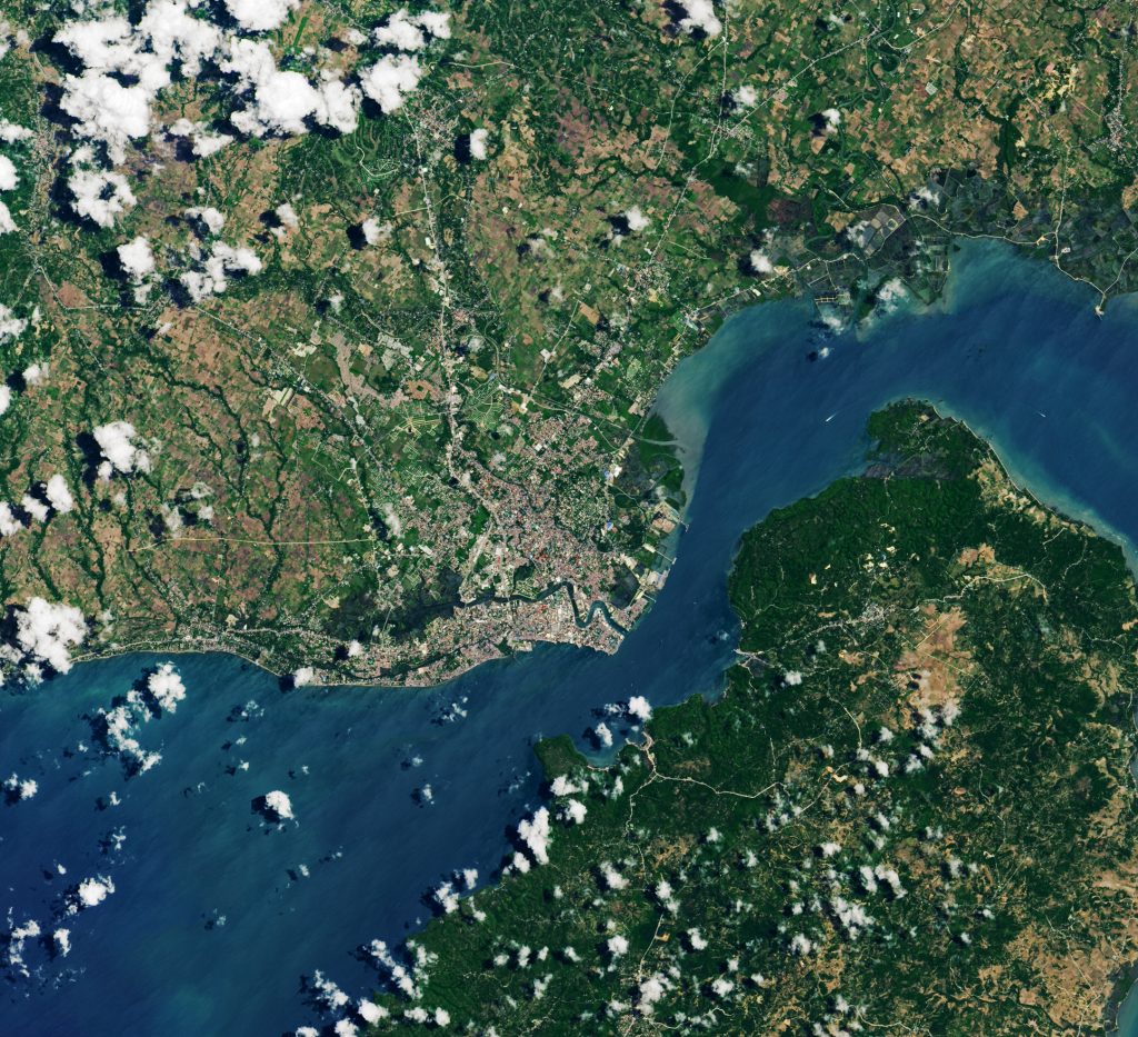 Iloilo City in the Philippines - Earth.com