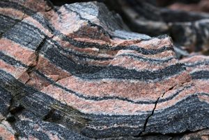 A Beginner's Guide to Types of Rock: Igneous, Sedimentary, and ...