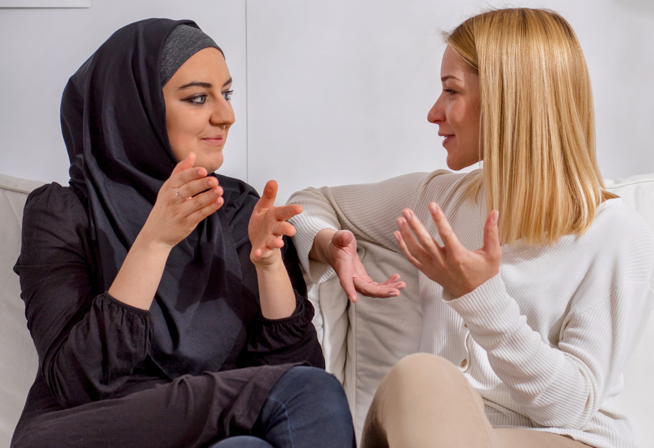 Bilingual brains can switch between languages with ease - Earth.com