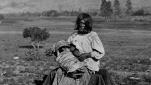 Apache mother and baby - Earth.com Apache mother and baby