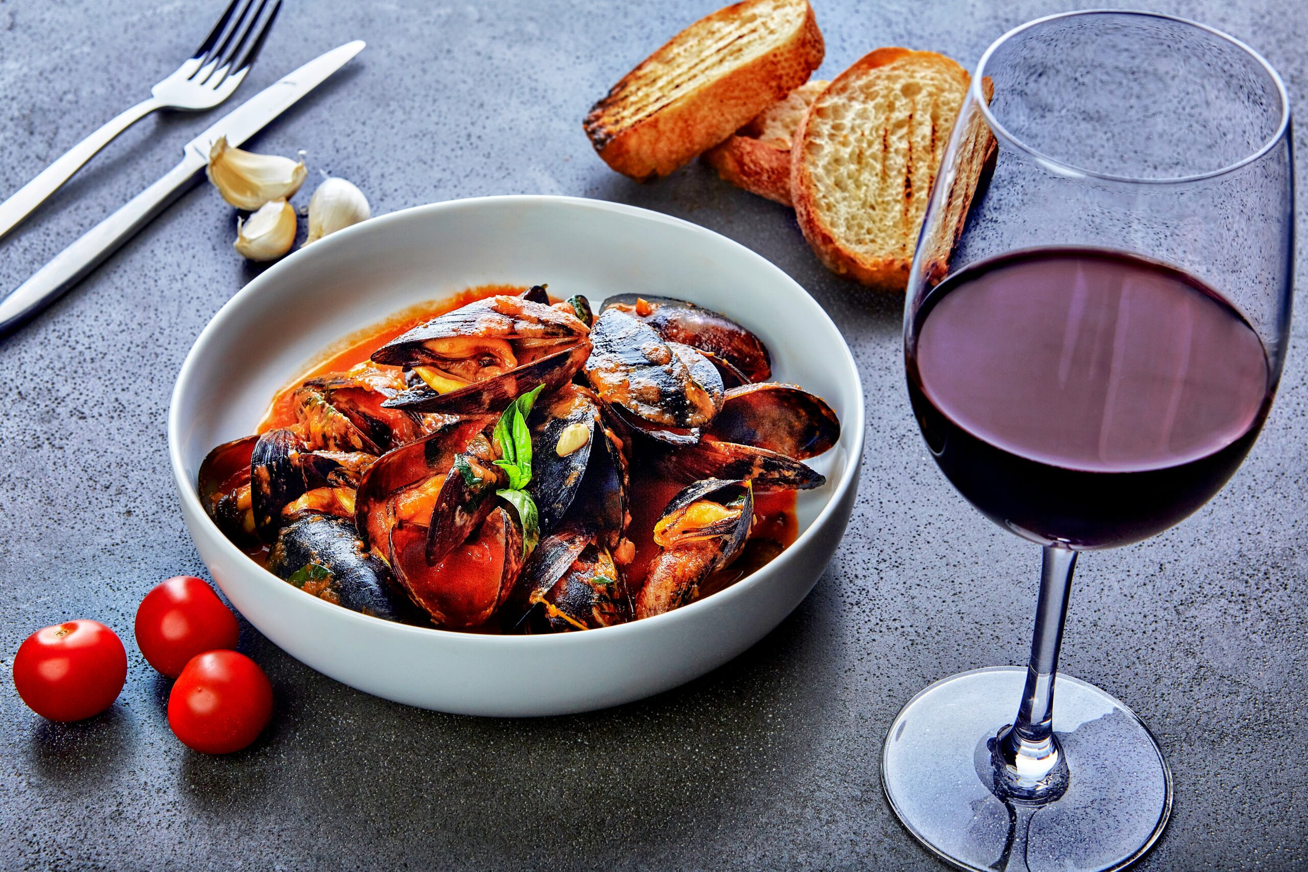 Alcohol at mealtime reduces the risk of type 2 diabetes - Earth.com