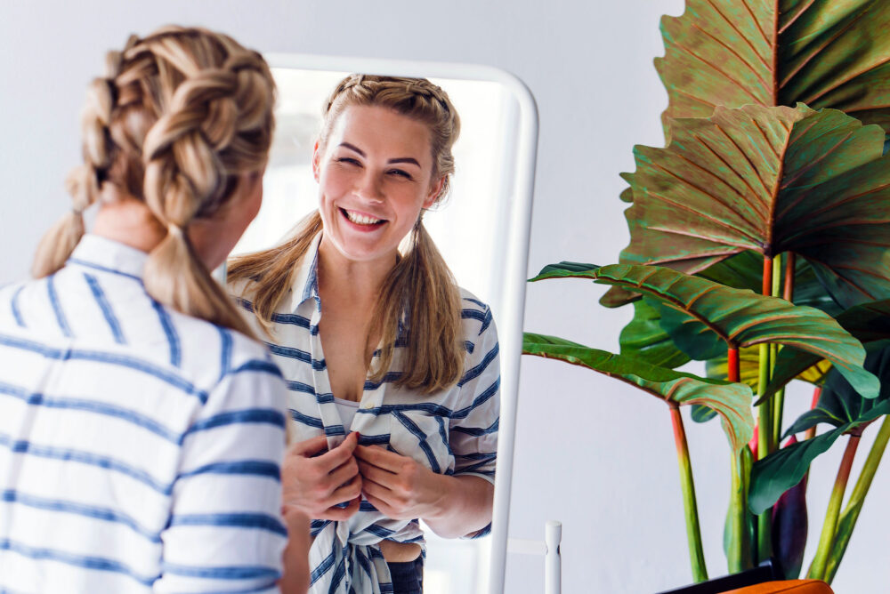 People with a positive body image are happier with their lives • Earth.com