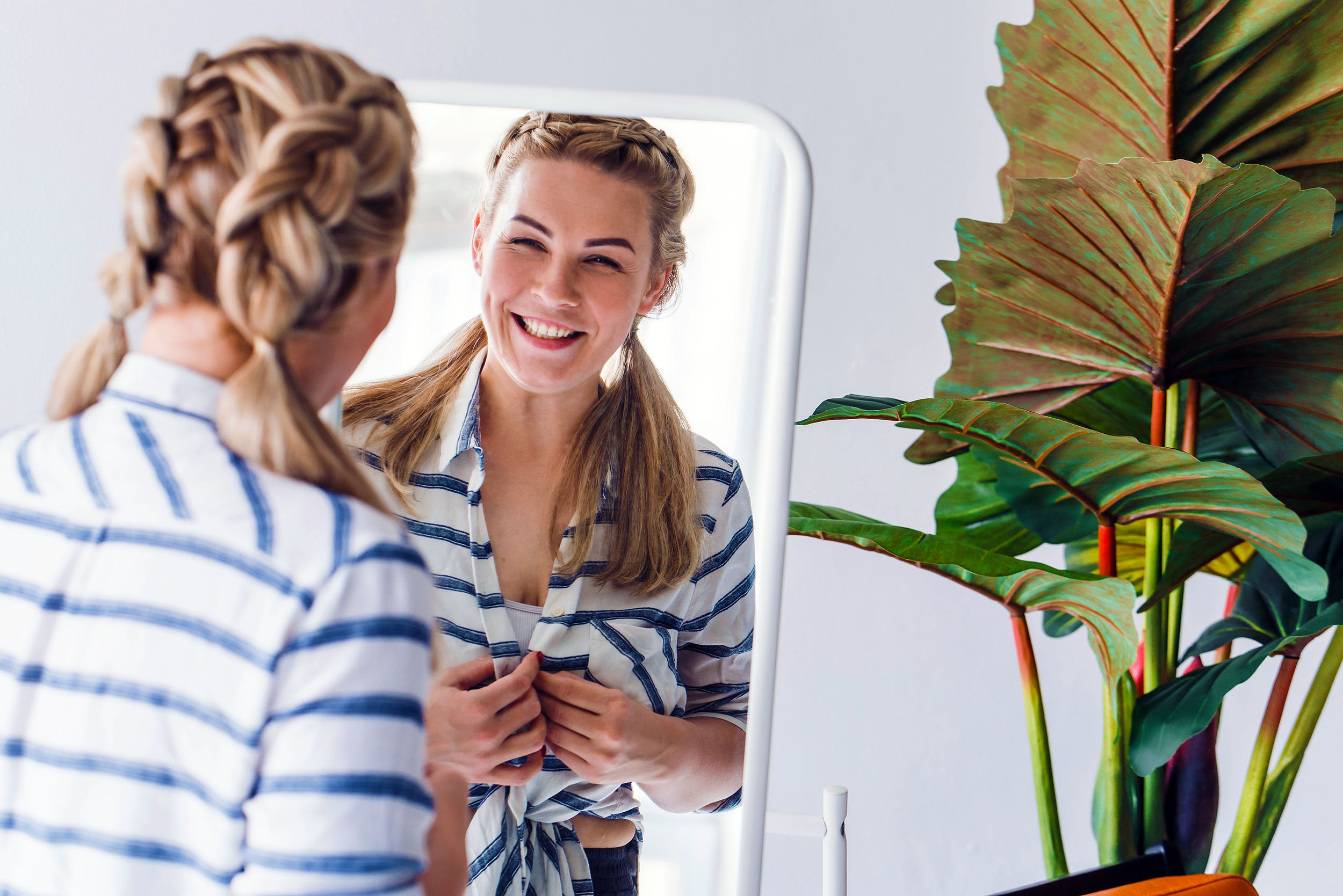 People with a positive body image are happier with their lives - Earth.com