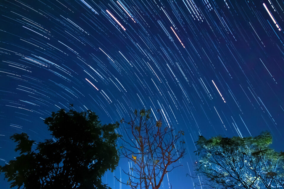 The Ursids, last meteor shower of 2023, peaks this weekend • Earth.com
