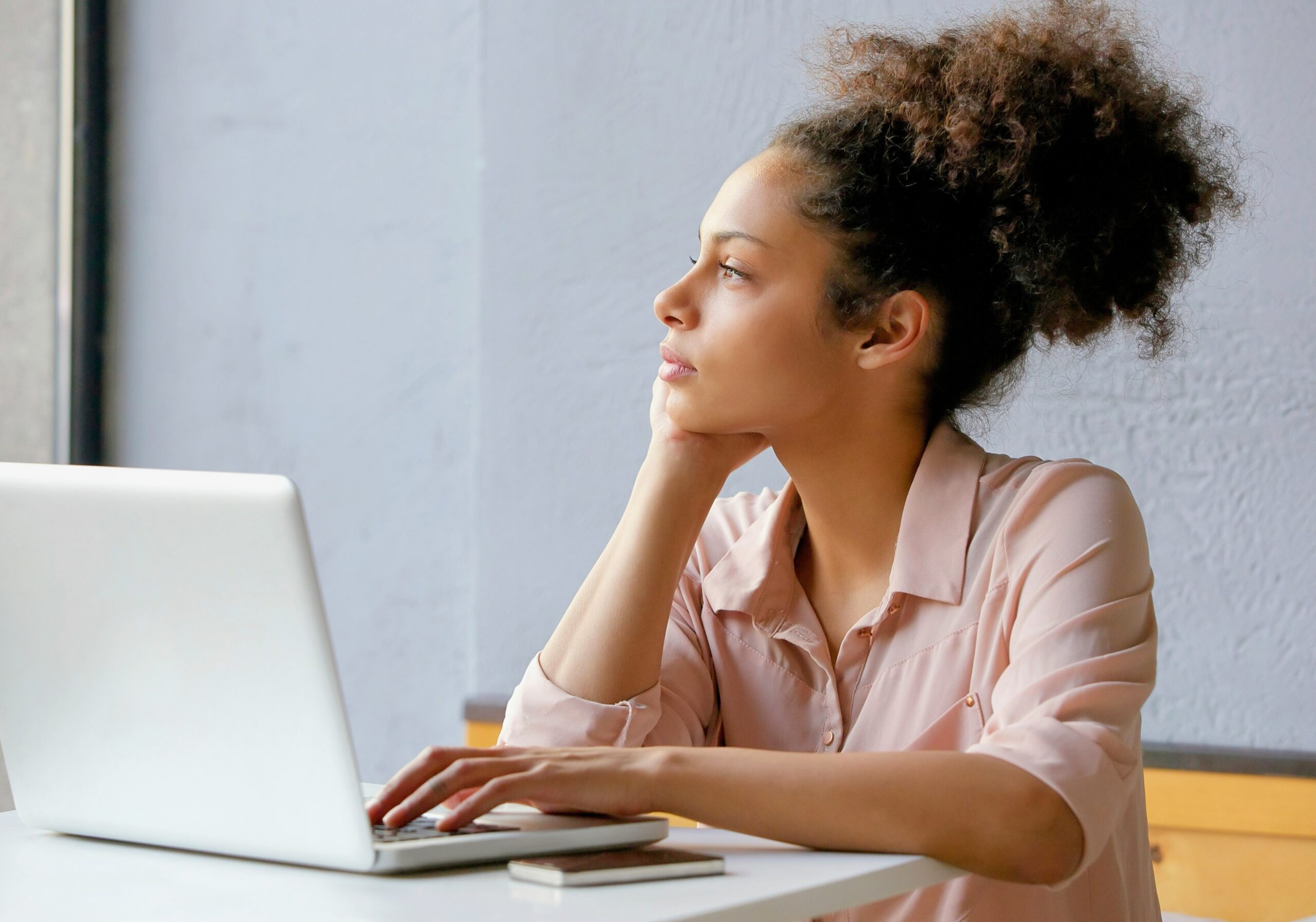 What happens in the brain while we are daydreaming? - Earth.com