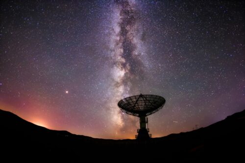 Fast radio burst traced to rare cluster of interacting galaxies • Earth.com