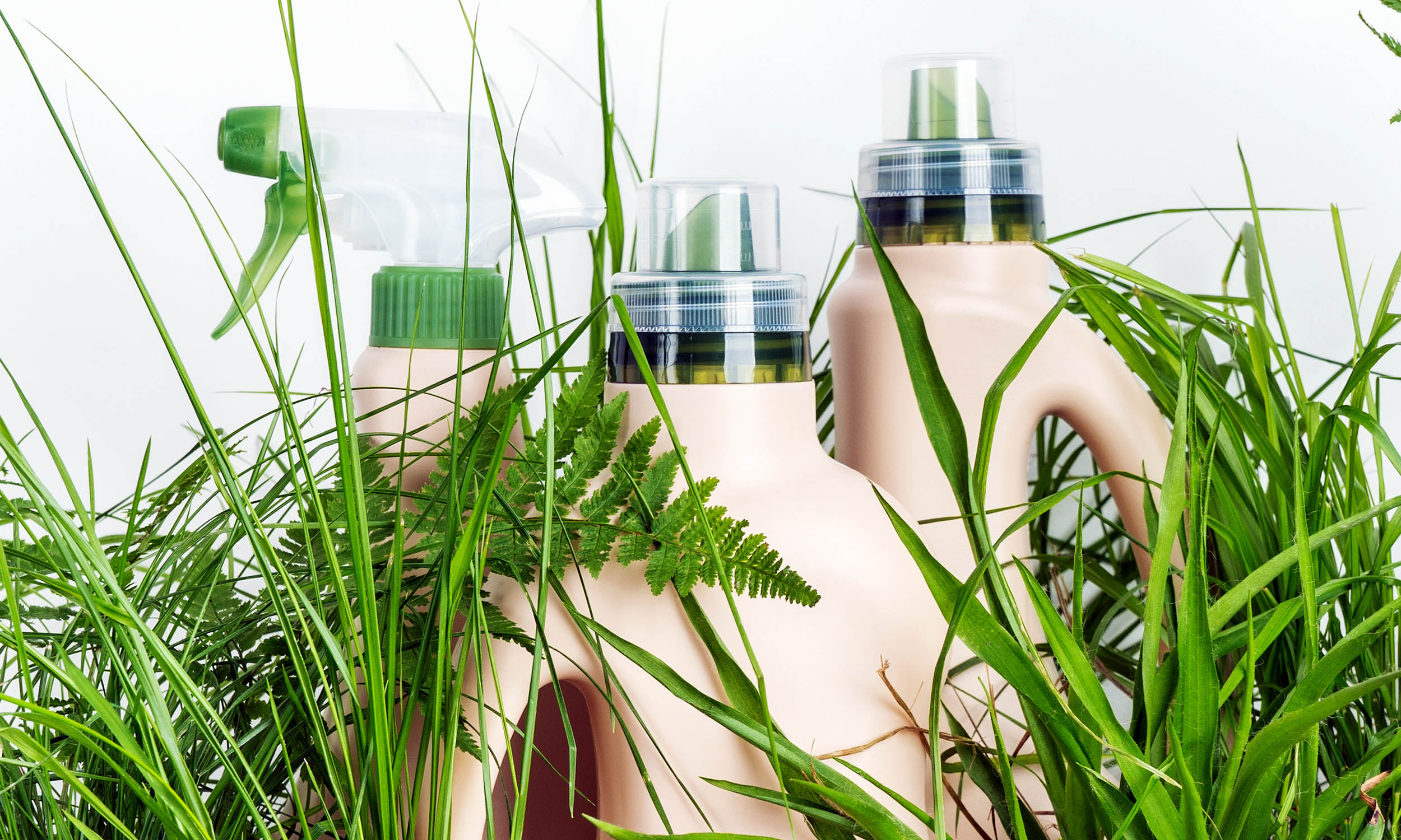 Plant-based plastics drastically reduce microplastic pollution - Earth.com