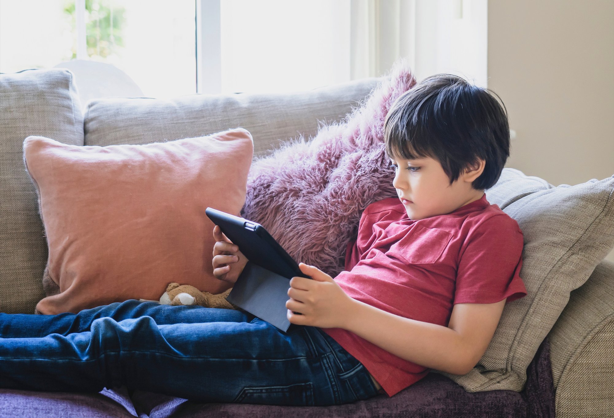 Sedentary time in childhood linked to heart enlargement - Earth.com