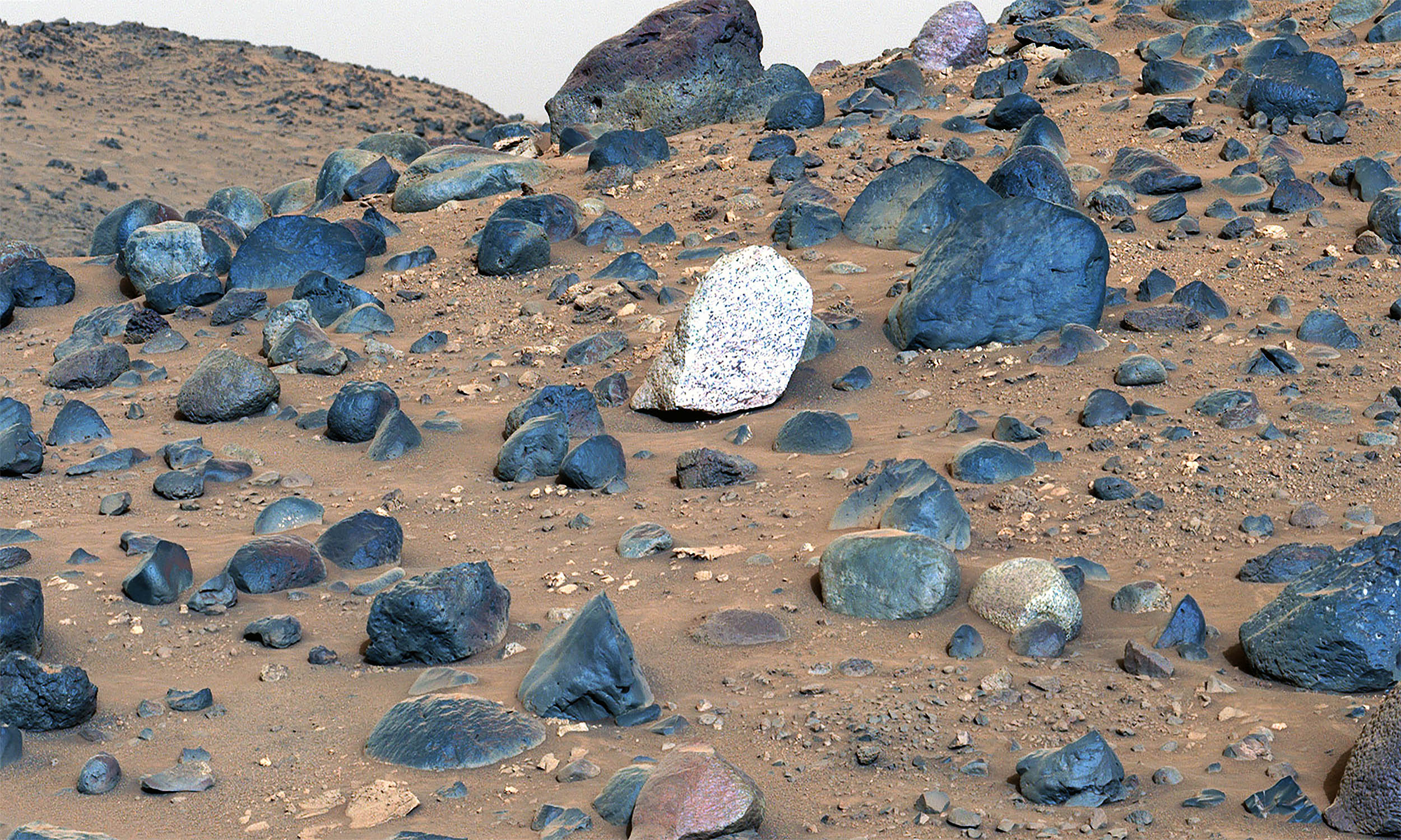 New Mars discovery is "different from anything ever seen before ...