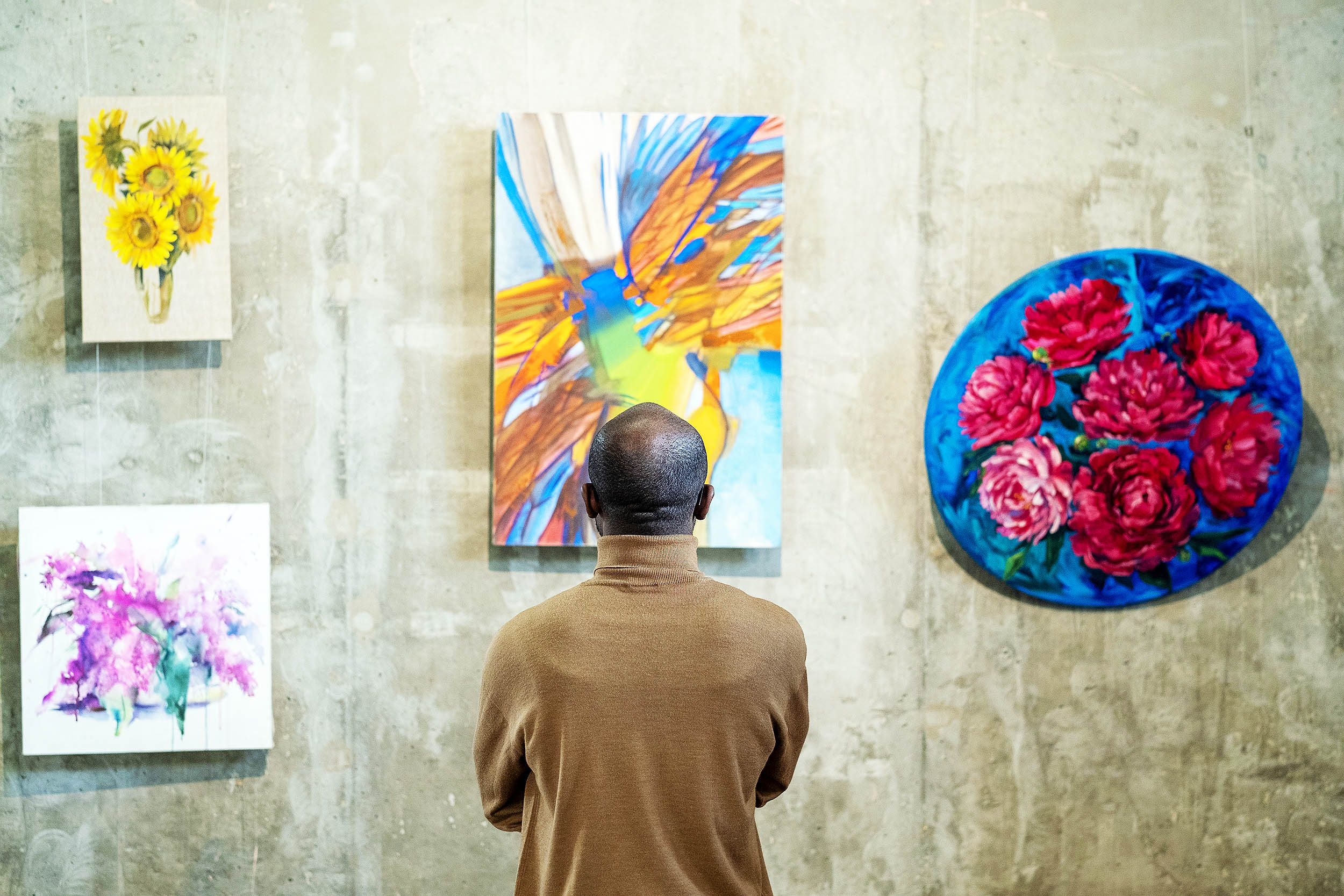 Simply looking at art can improve your well-being - Earth.com