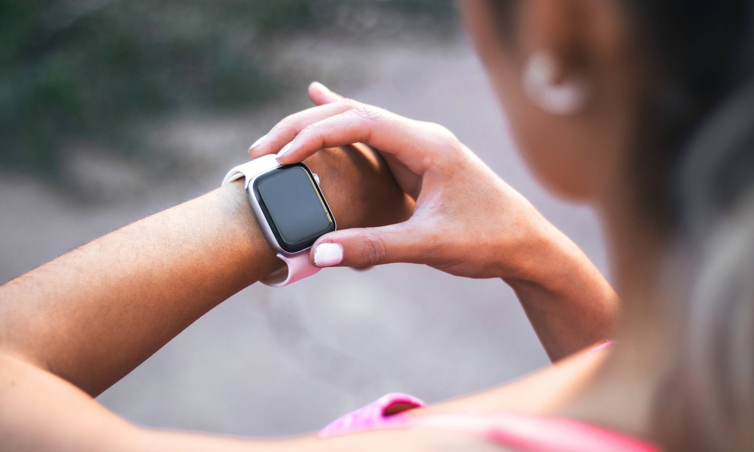 Fitness tracking: Apple Watch is helpful, but not always right - Earth.com