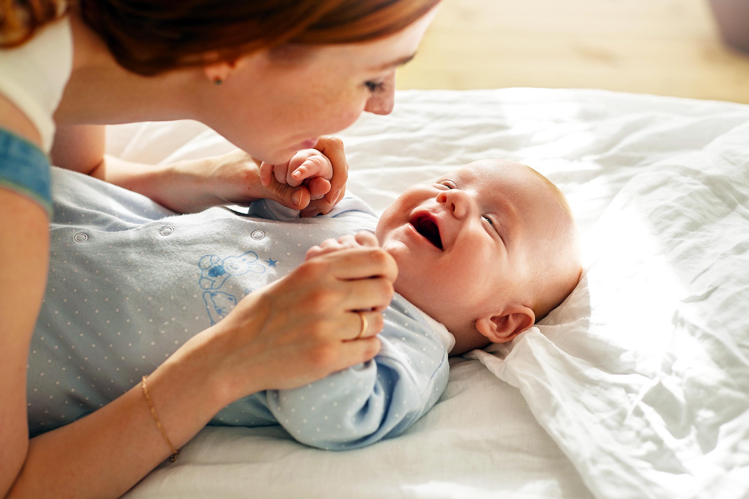 Singing to babies significantly improves their mood, study confirms ...