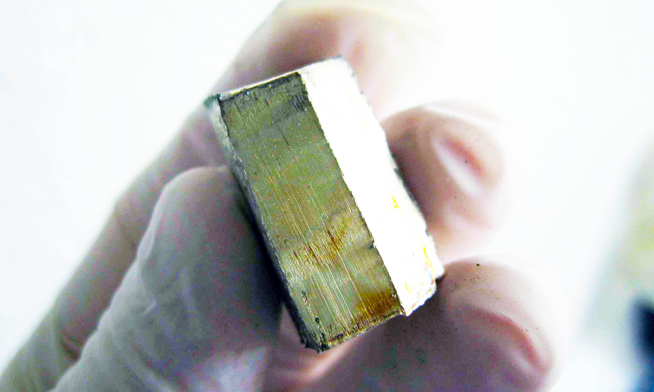 Scientists extract 99% of lithium from rocks using water solution ...