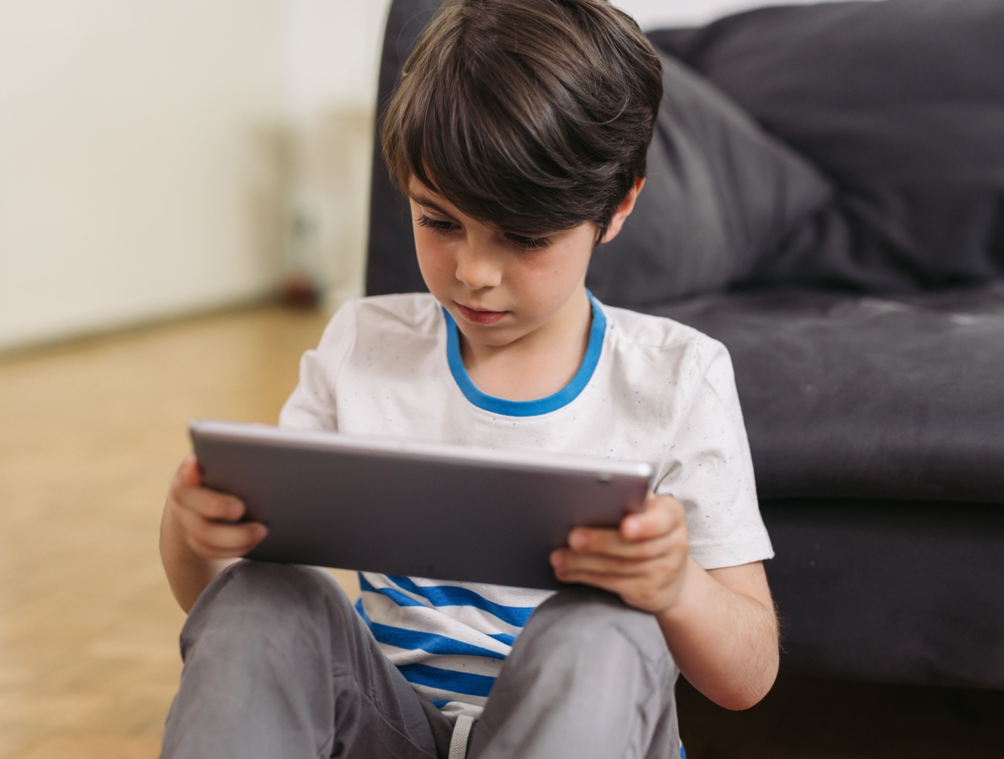 Too much screen time could put kids’ hearts at risk - Earth.com