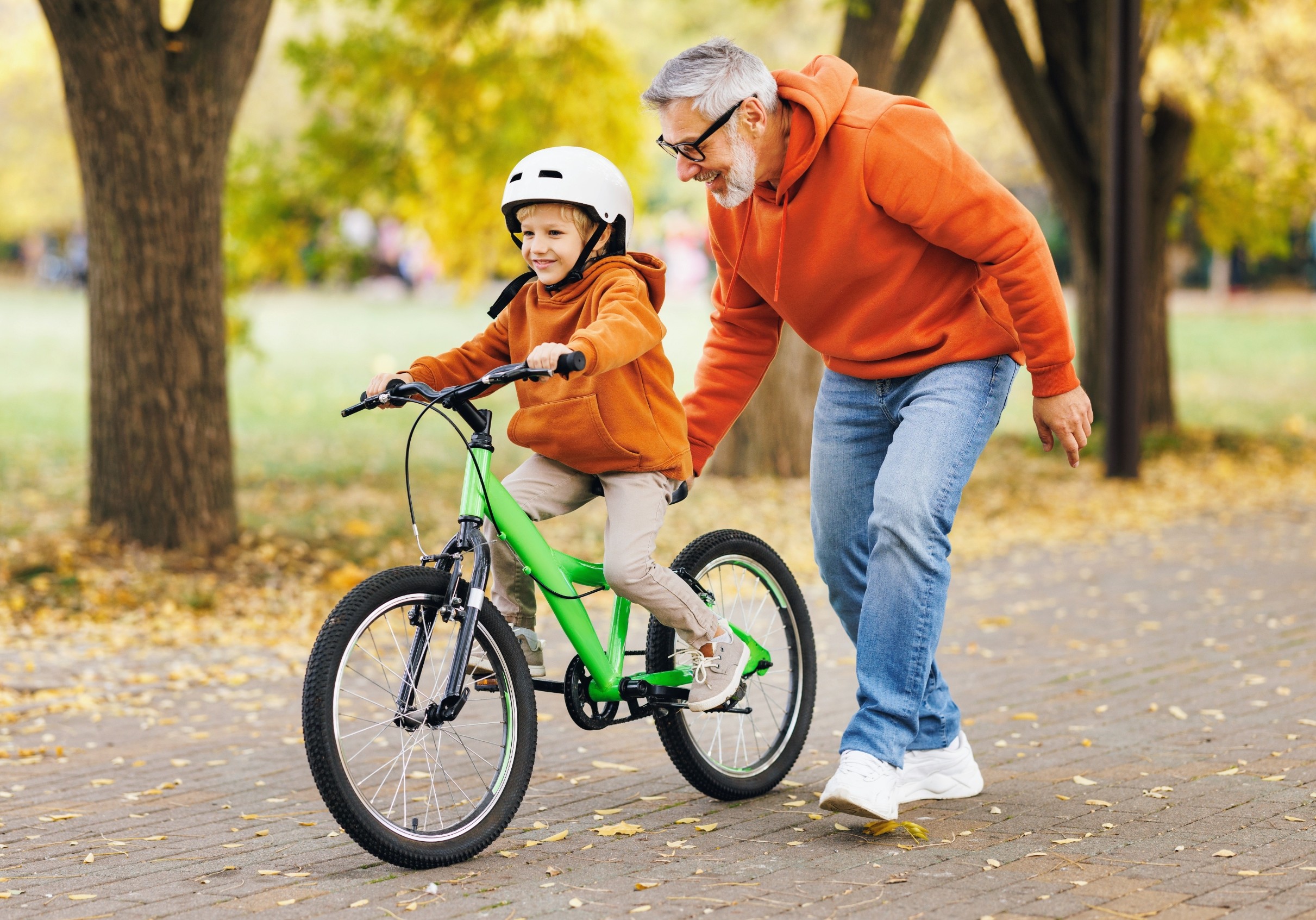 Helping others can slow age-related cognitive decline - Earth.com