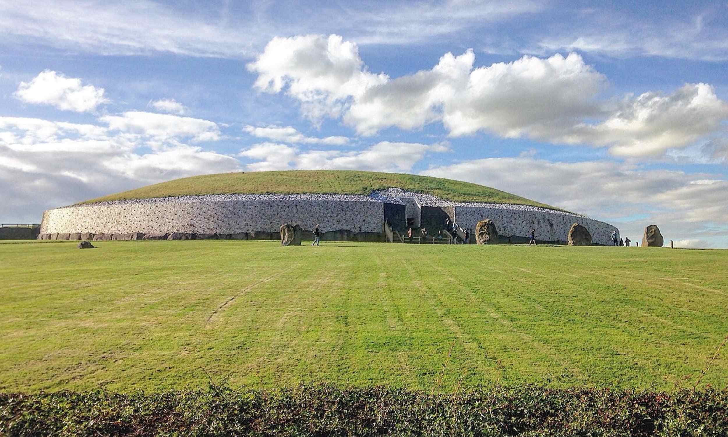DNA study changes what we knew about Ireland's oldest tombs - Earth.com