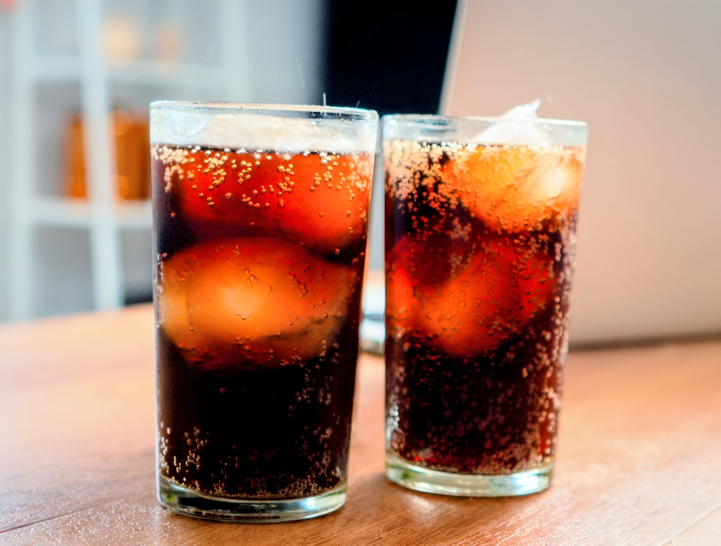 Sugar or sweetener: Is diet soda safer for your liver? - Earth.com