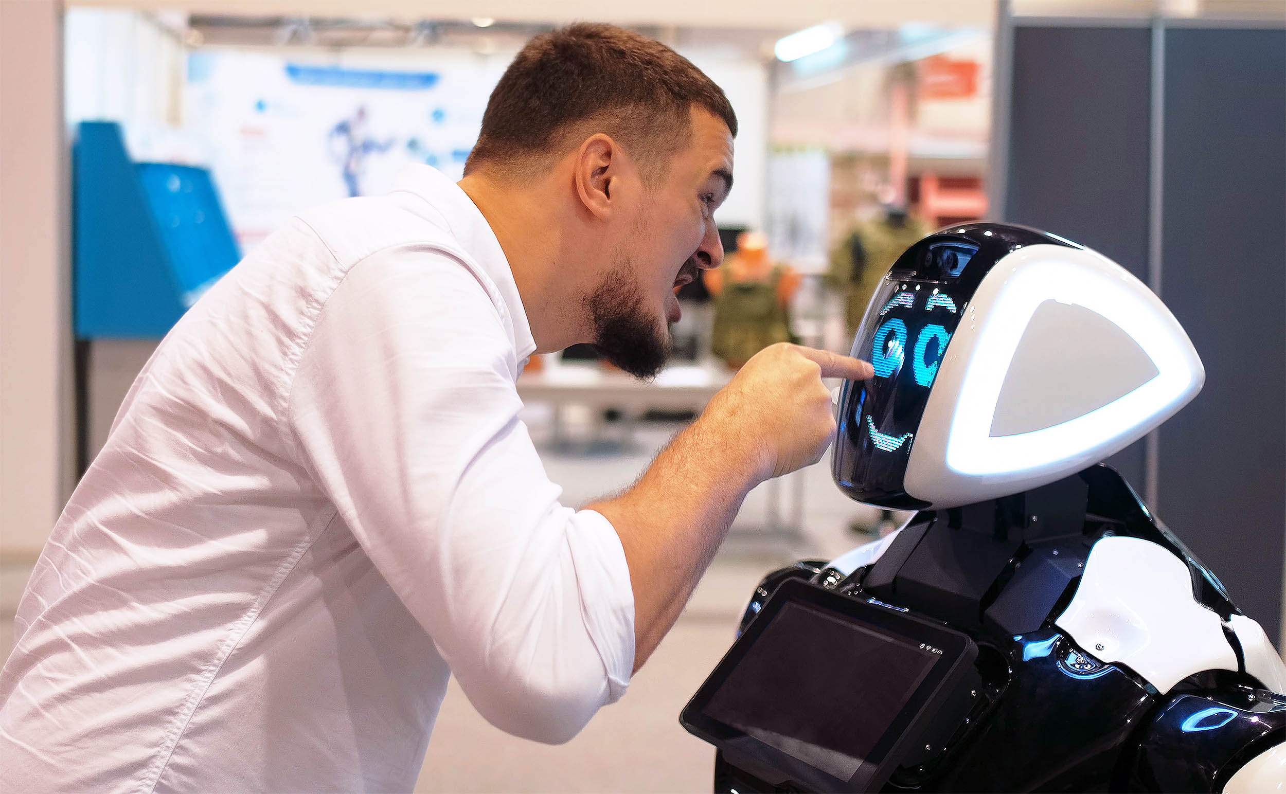 How do people react when seeing a robot being mistreated? - Earth.com