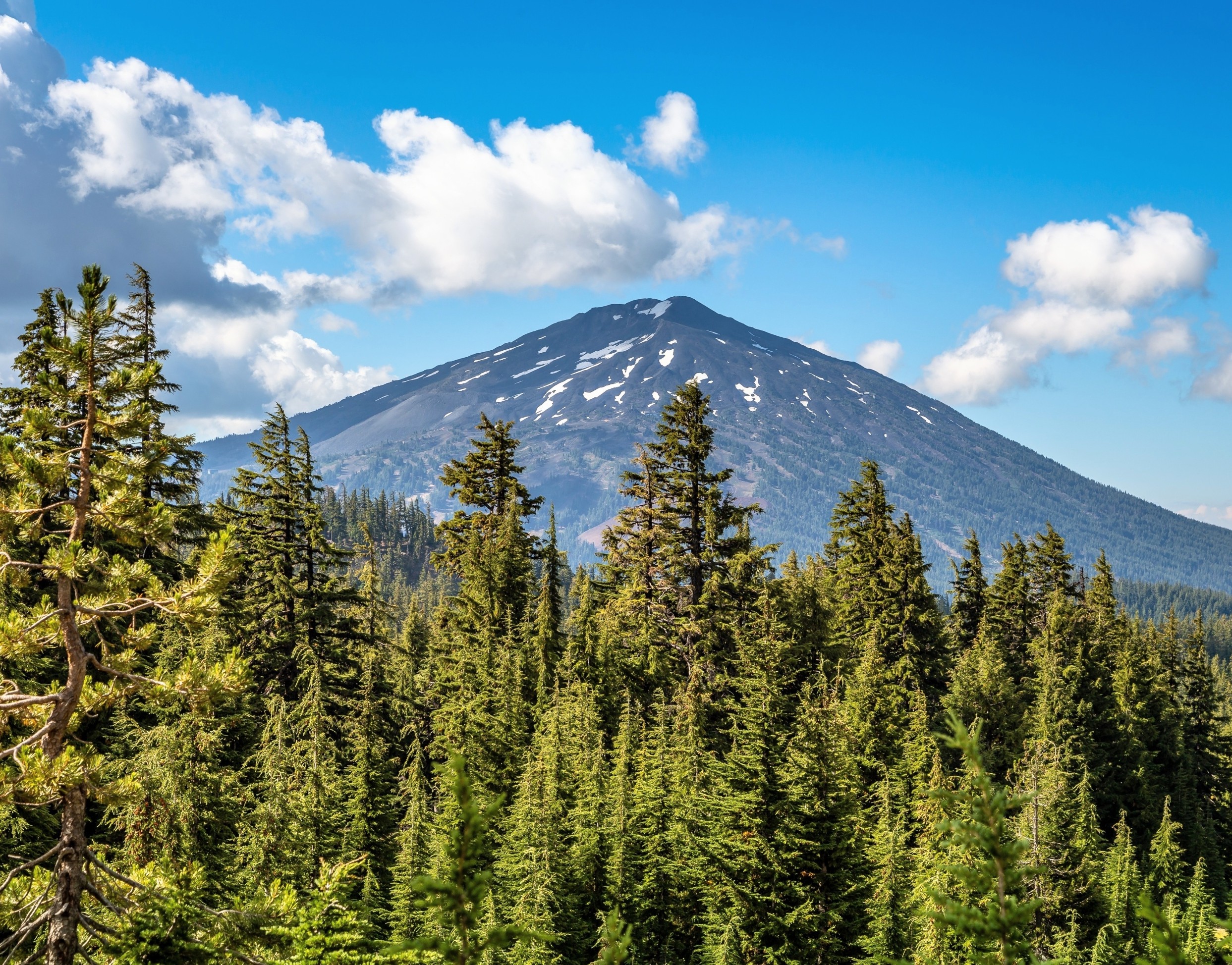 Why explosive volcanoes don't always explode - Earth.com