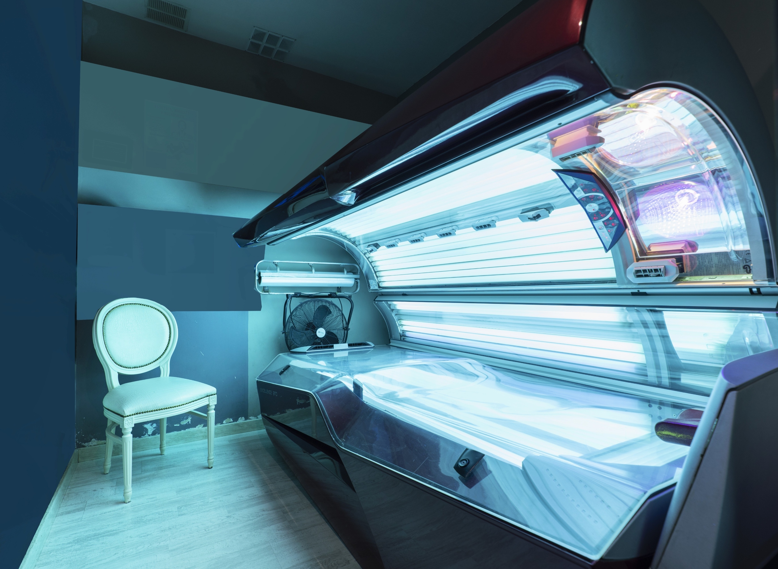 Tanning bed use nearly triples melanoma risk - Earth.com