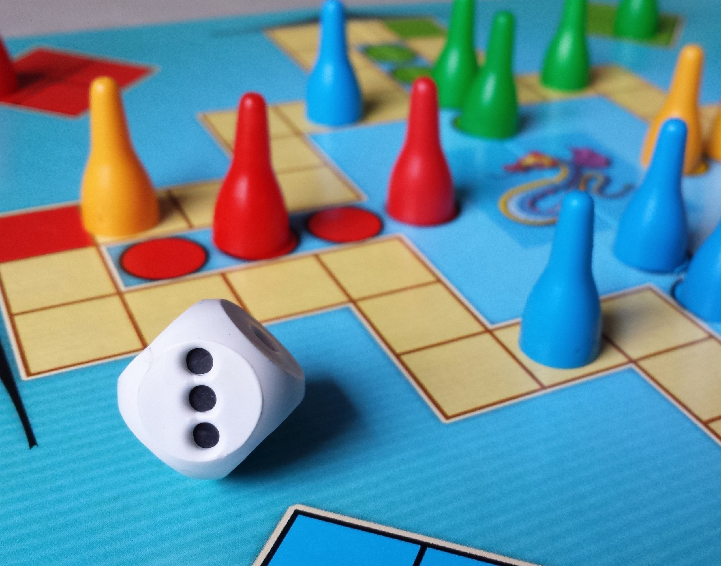 Simple board games help young children learn math faster - Earth.com