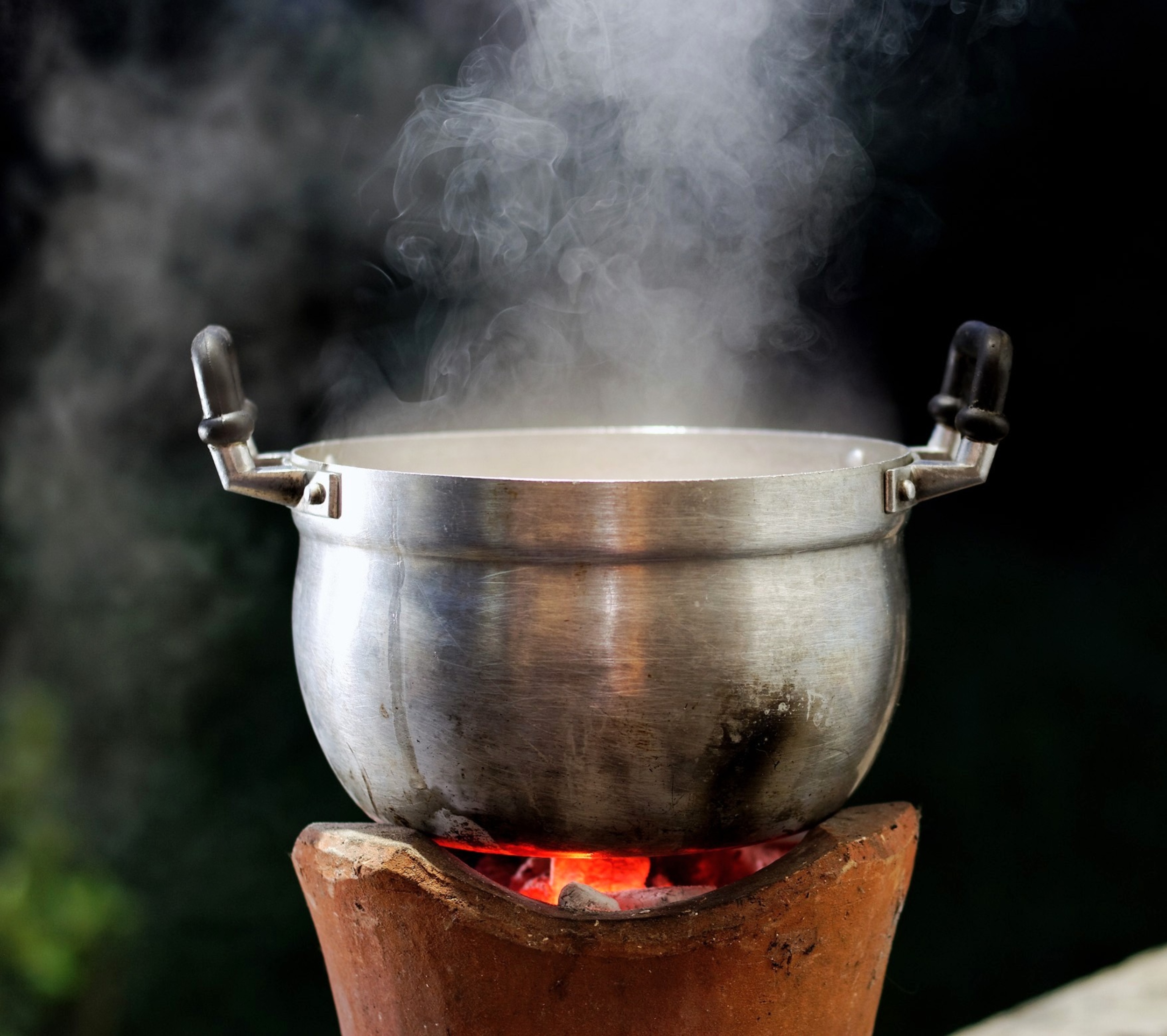 Early exposure to smoky kitchens linked to lower cognitive scores ...