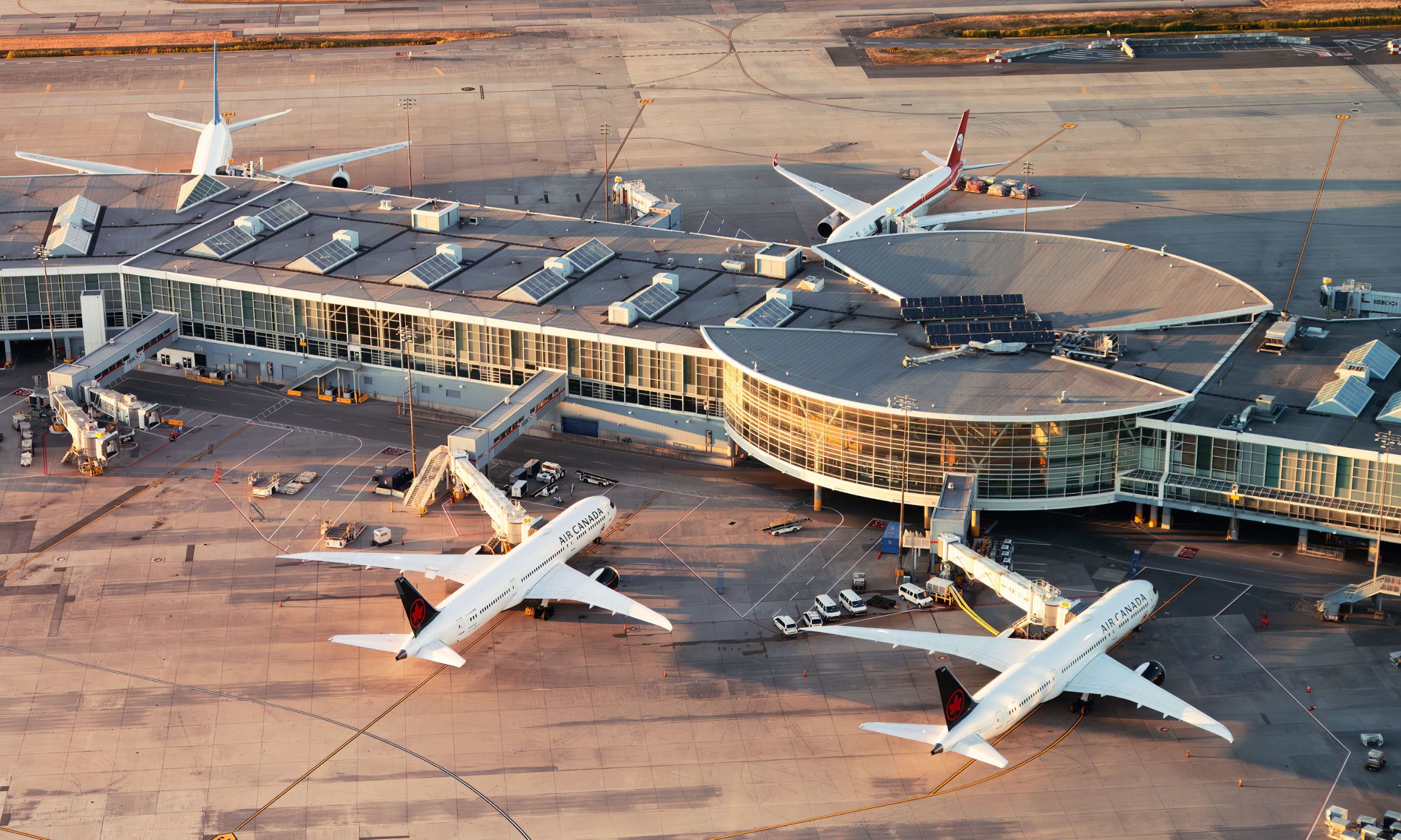 Airlines can limit CO2 emissions without biofuels or carbon offsets ...