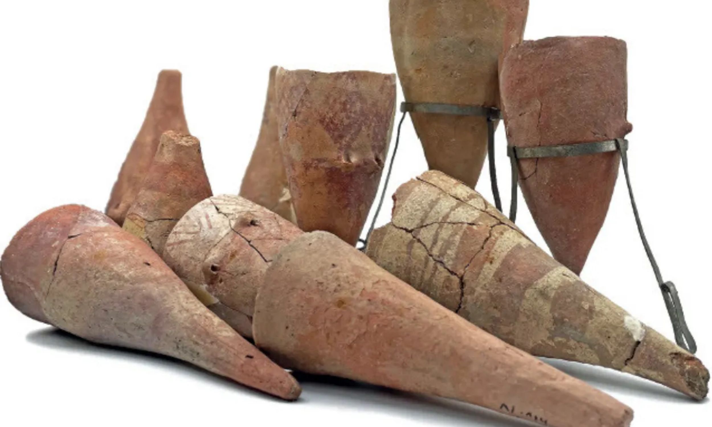 Strange cones from 6,000 years ago reveal early lamp design - Earth.com
