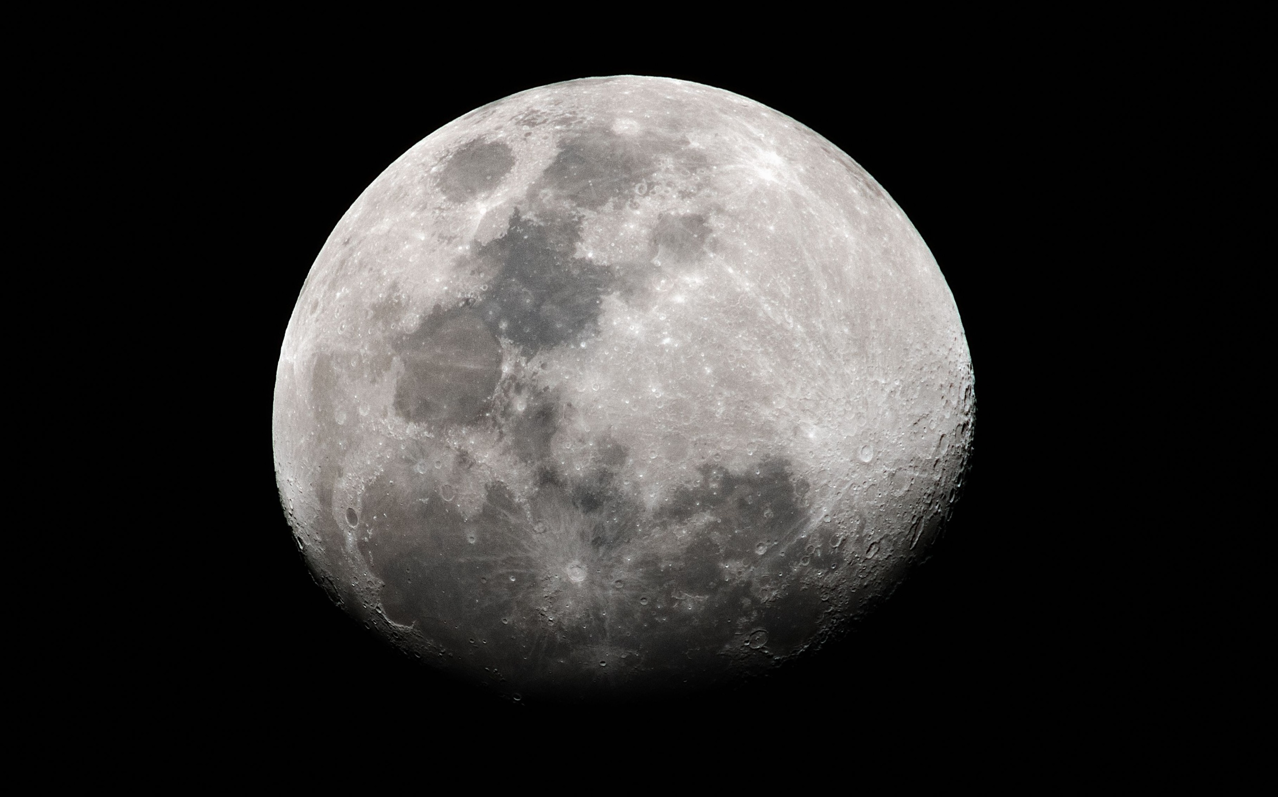 Moon dust could be turned into lunar homes using microwaves - Earth.com