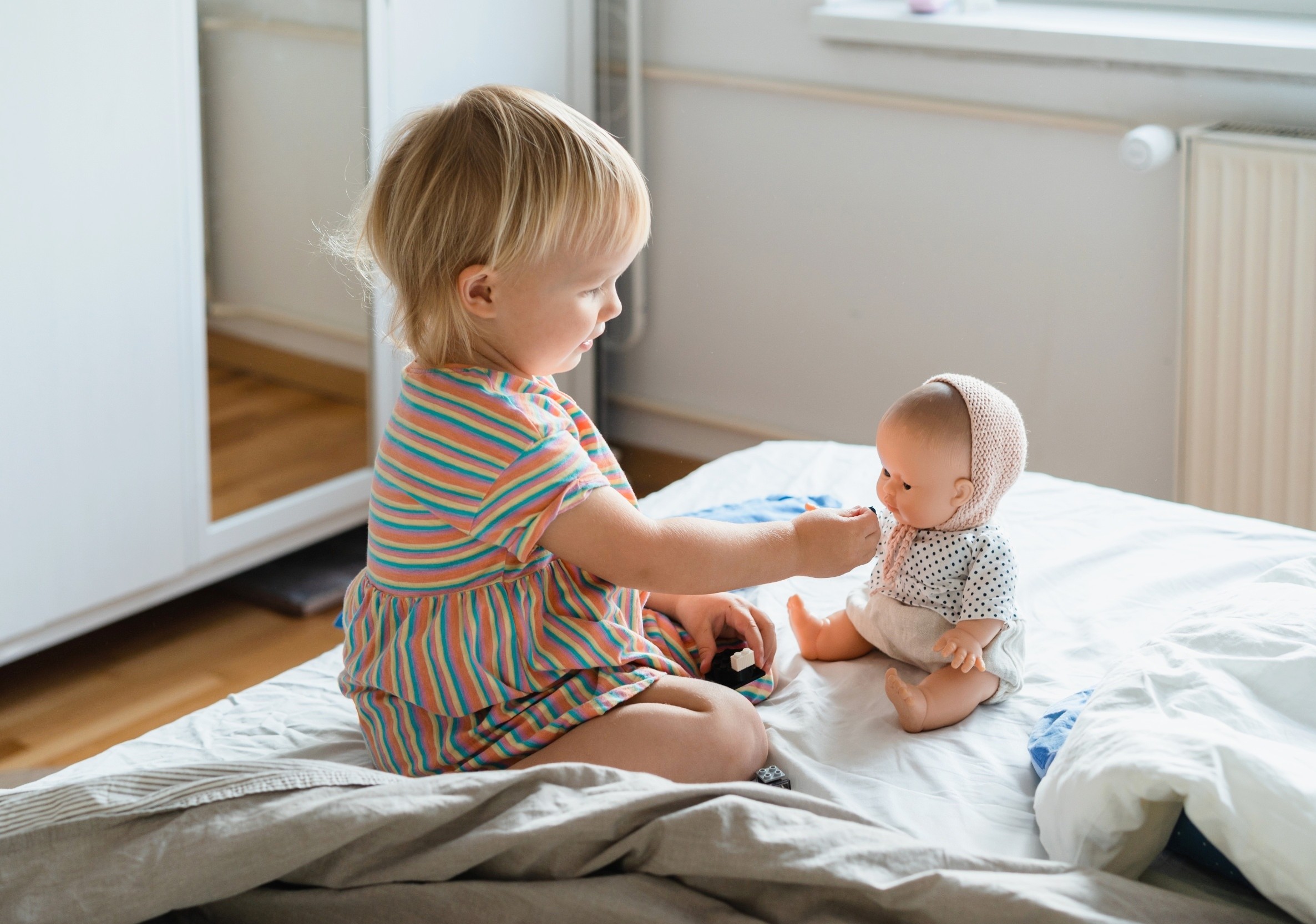 Pretend play in toddlers linked to better mental health later in life ...
