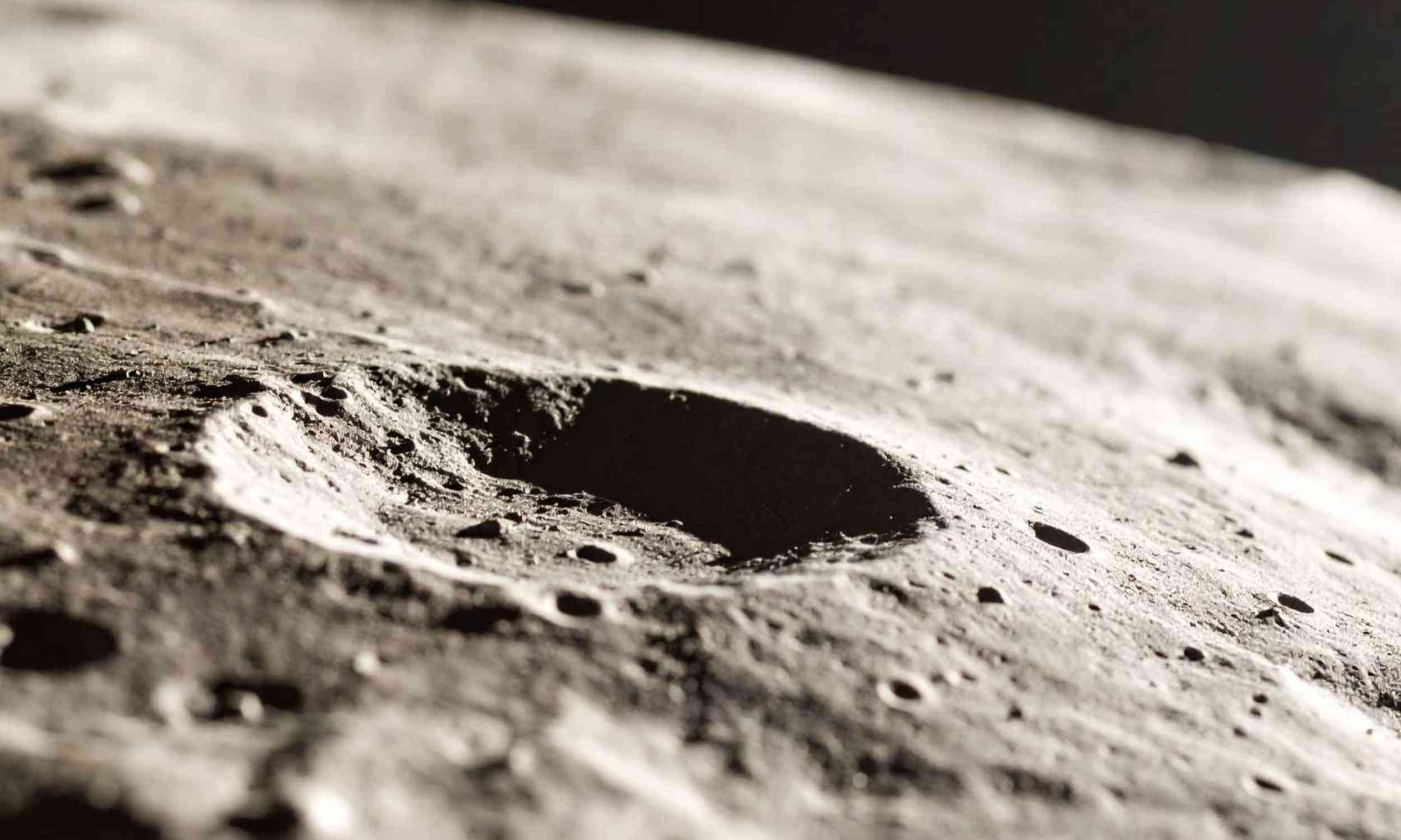 Astronomers hope this tiny X-ray telescope will tell them what the Moon ...